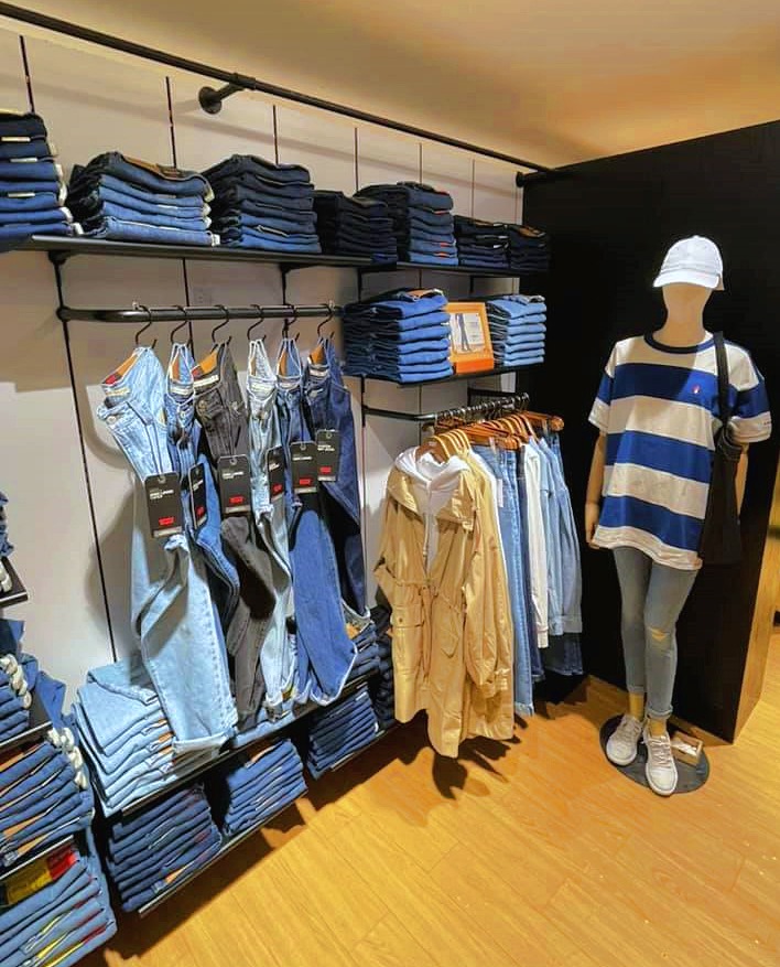遠東百貨-台北板橋店6F | LEVI'S®官方旗艦店
