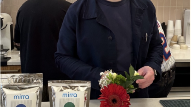 深入報導｜八月咖啡箱Mirra Coffee：在紐約北部家中的北歐烘焙廠 | 三分之二