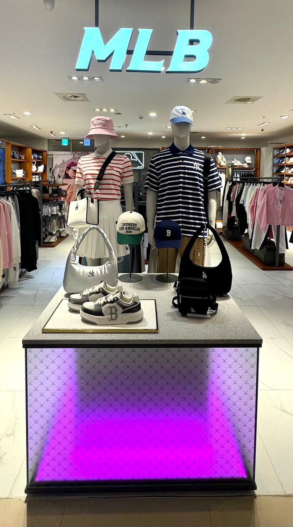 24春夏最新~人台穿搭分享! | MLB Korea TW