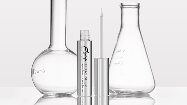 打造濃密纖長睫毛的秘密：睫毛滋養液全攻略 | FLY UP Cosmetics 官方網站
