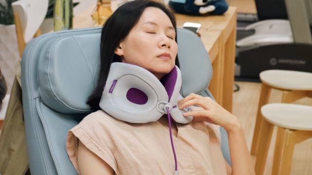 Cabeau Evolution 〔X〕記憶棉頸枕，旅行新夥伴！ | INDULGENCE