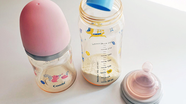 【2022奶瓶開箱推薦】第一次瓶餵就上手的combi真實含乳寬口玻璃/PPSU奶瓶！ | Combi House Online Shop