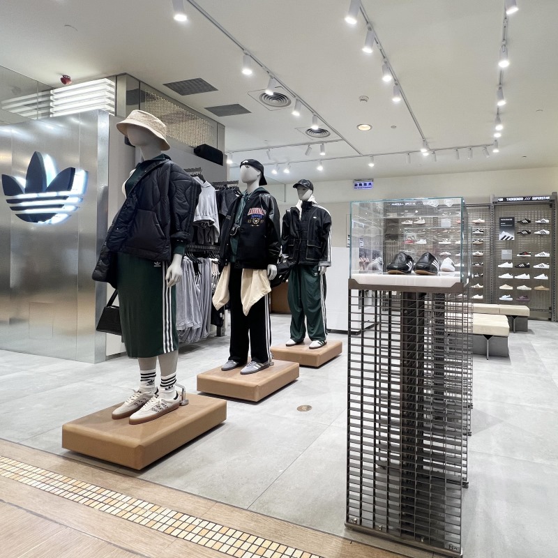 台北復興SOGO經典門市 | adidas 台灣官方購物網站